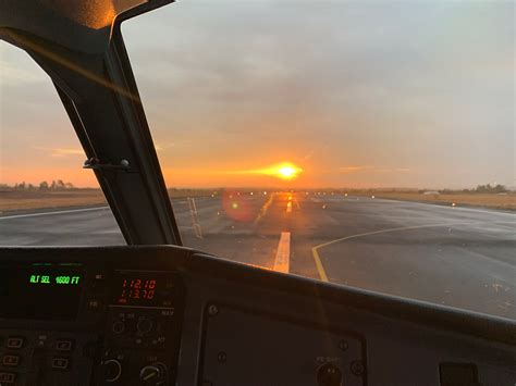 Pilot Training Contrail Aviation Training