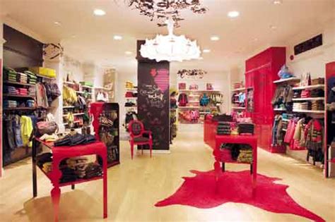 15 Ideias Criativas Para Decoração De Lojas De Roupas
