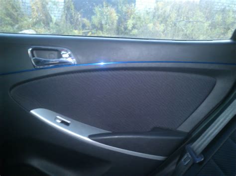 Полоска в дверные карты — Hyundai Solaris, 1,6 л, 2012 года | стайлинг ...