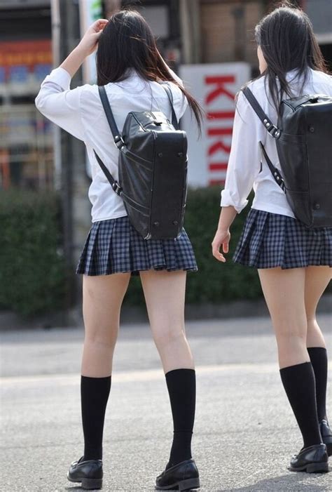 Jkスカート158連発！通学途中の学生を隠し撮り見えそうで見えないエロ画像まとめ 女神ちゃんねる