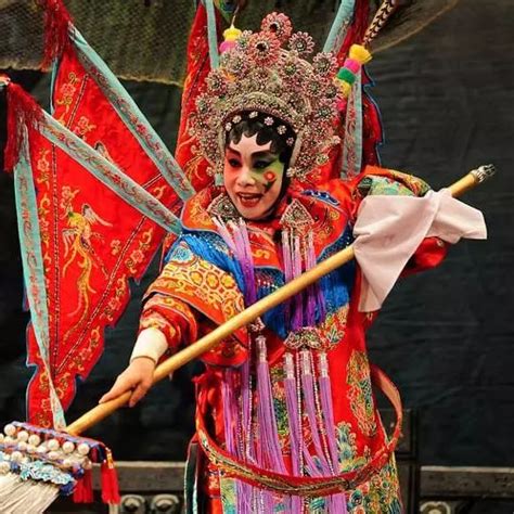 丑女钟无艳舞台上居然这么美附刘晓玲陈民贤郭善民齐王拉马精彩视频 钟离春