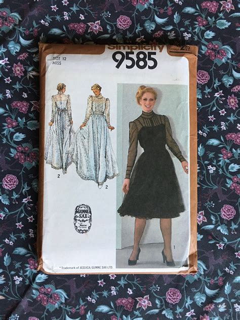 Tracing COPY Of Vintage Simplicity 9585 Gunne Sax Sewing Pattern Size