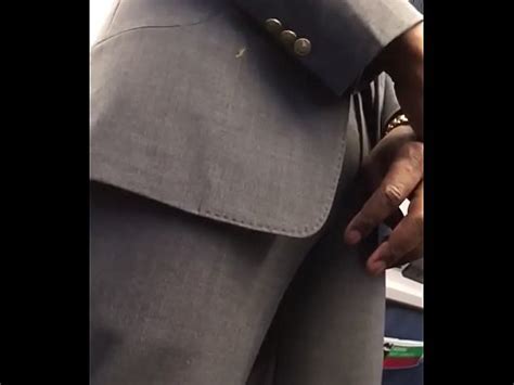 Flight attendant bulge XVIDEOSダウンローダー XVIDEOSの動画をブラウザ上から1クリックでダウンロード