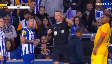 VÍdeo Fc Porto Com Golo Anulado Por Falta Sérgio Conceição Não