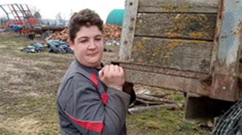Dépression Un agriculteur se dénude pour la bonne cause