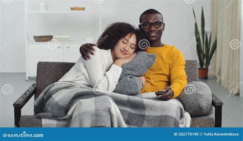 Namorando Namorado E Namorada Marido E Esposa Recém Casados Sentados