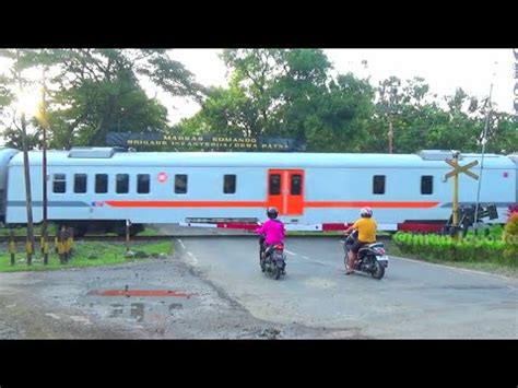 HUNTING KERETA API PAGI Di Perlintasan KA Slawi JPL 28A Dan JPL 27