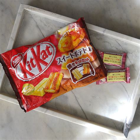 Baked Kit Kat Shop And Box