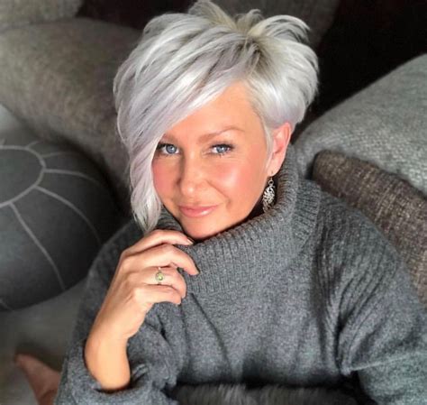 16 Layered Bob Hairstyles For Gray Hair Short Hairstyle Trends Short Locks Hub