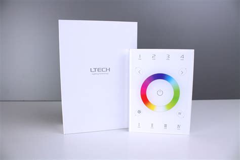 Wall Controllers UX8 RGBW TOUCH PANEL