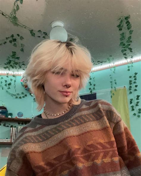 Enby Haircuts Hairstyles With Bangs Short Hair Syles Short Hair Cuts Hair Inspo Hair