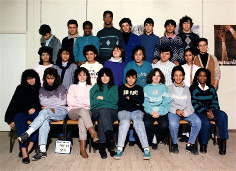 Photo De Classe 3eme De 1988 Collège Henri Wallon Copains Davant