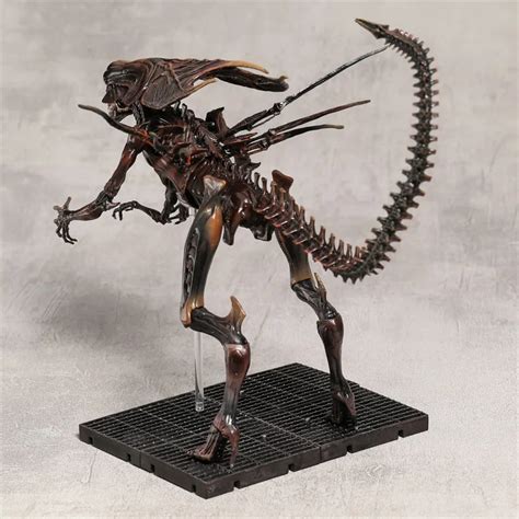 Hiya Toys Alien Resurrection Cloned Queen Battle Damage Alien Queen 1