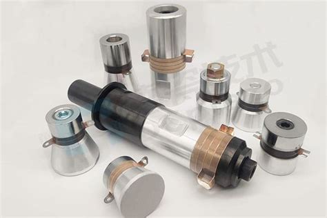 关于我们 广东德瓷 压电陶瓷 超声波换能器 压电点胶 压电超声 压电美容片 雾化片 压电精密调压阀 清洗换能器 广东德瓷技术有限公司