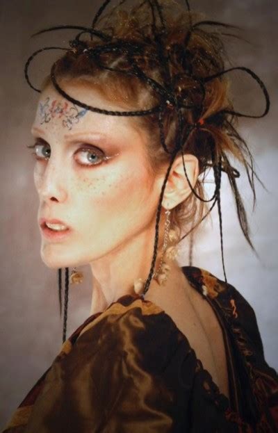 Isabelle Caro Found A Grave