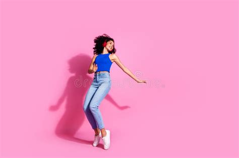 Full Size Photo Of Pretty Young Girl Earphones Dance Tiptoes Wear