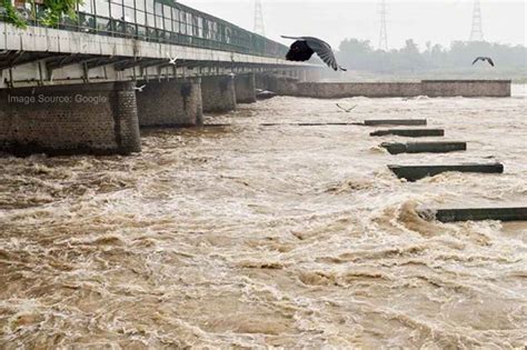 Is The Danger Of Floods Increasing In Delhi Yamuna River Water Level
