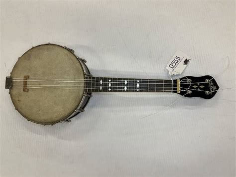 The Gibson 4 String Banjo Ukulele