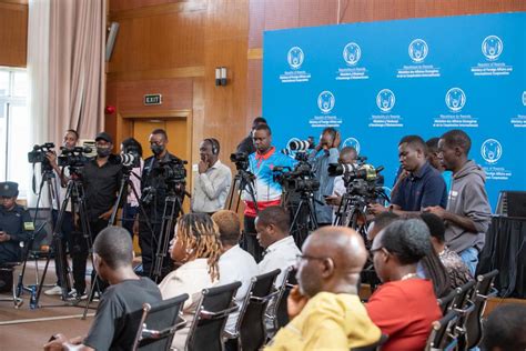 rwanda government communications on twitter ba minisitiri mskayisire