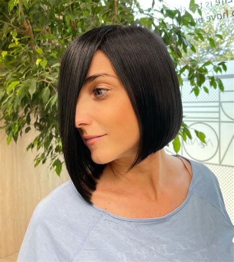 30 Cool Asymmetrical Bob Haircuts For A Chic Look In 2025 Hair Adviser