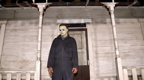 Halloween Ends To Premiere In Theaters And On Peacock On The Same Day