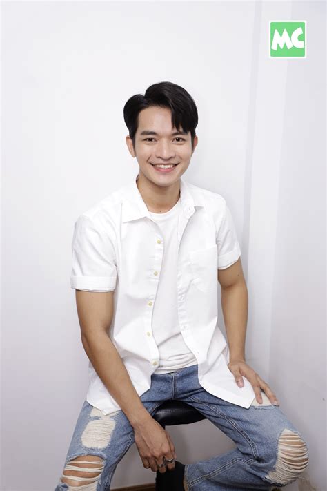 အာဒံ က အရမ်း ကပ်စေးနဲတယ် ဆိုတဲ့ Jay