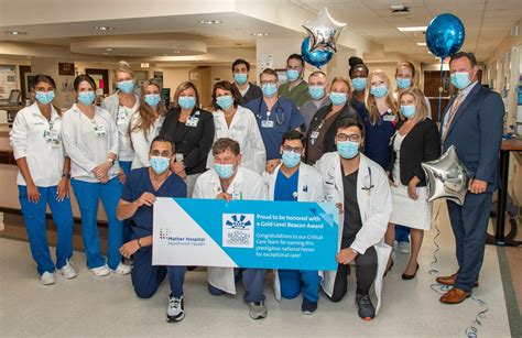 Critical Care Team Earns National Award Mather Hospital