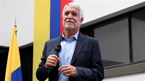 Enrique Peñalosa Despeja Las Dudas No Seré Candidato A La Alcaldía De