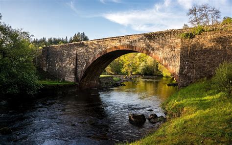 Solid Stone Bridge Over The River Wallpapers And Images Wallpapers