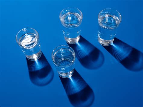 10 Ways To Strengthen Your Bladder Control According To Urologists Self