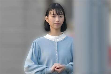白ビキニ写真集が話題の森川葵 ドラマロケ現場で見せた薄手パンツと透けブラウス姿｜newsポストセブン Part 3