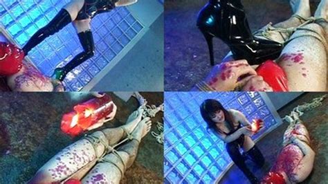 Fetishes And Femdom Room Japan Poor Man Gets A Footjob From His