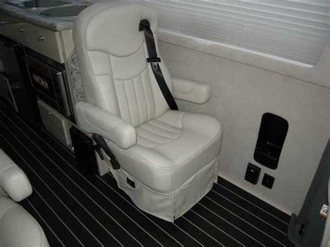 2015 New Airstream Interstate Ext Extended Lounge 9 Passeng Class B In