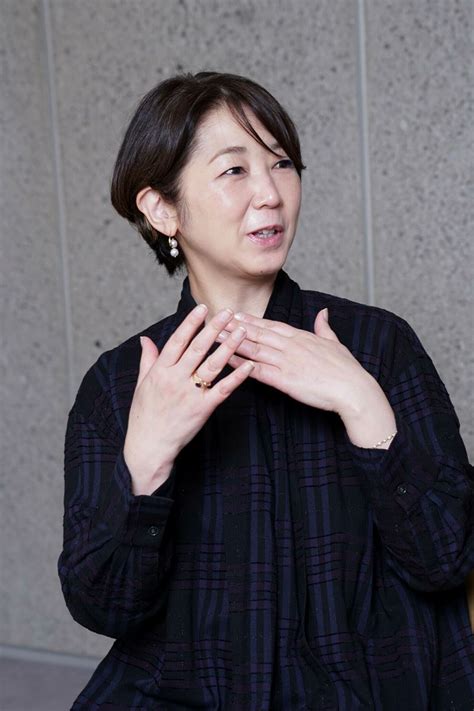 中井美穂 めくるめく演劇チラシの世界第41回小野寺修二 カンパニーデラシネラ『ふしぎの国のアリス』 の画像・写真 ぴあエンタメ情報
