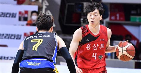 3점 13개 쾅쾅4위 인삼공사 삼성 잡고 연패 탈출