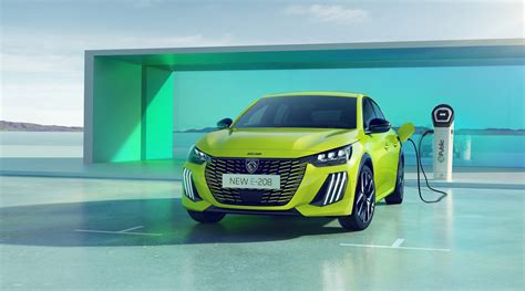 La Peugeot E 208 Fait Peau Neuve Avec Une Meilleure Autonomie Numerama