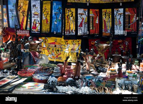Afrikanische souvenirs Fotos und Bildmaterial in hoher Auflösung Alamy