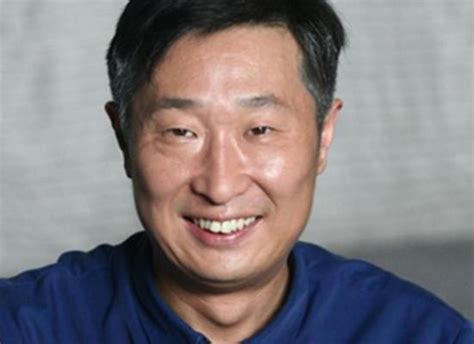 痛失愛子的4位明星，他追隨兒子而去，而他親手摔死了3個月的女兒 每日頭條