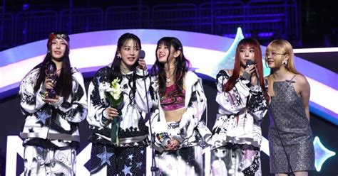 뉴진스 베스트 아티스트 수상 민희진 대표님 오래오래 함께하고 싶어요” 2024 Kgma