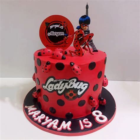 کیک تولد دختر کفشدوزکی خرید از فروشگاه سورکیک