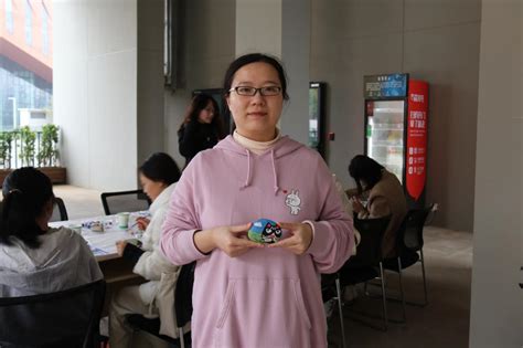创意满满 把心情和风景装进石头里，有亿点点浪漫 国科大南京学院新闻网