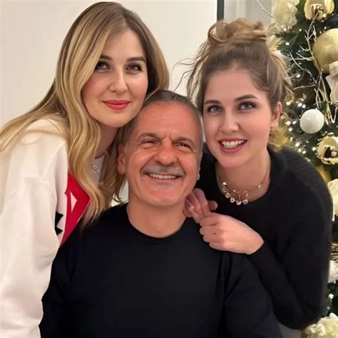 ‎بازیگران سینما📺‎ ‎محمد رضا گلزار با همسرش آیسان آقا خانی واقعا