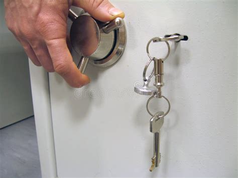 Abrir Cofre 2 Imagem De Stock Imagem De Posse Cinzento 168382559