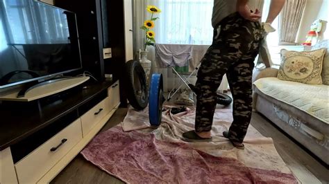 Мастер Рукожоп приступает к установке зимних покрышек на фэтбайк Giant ...