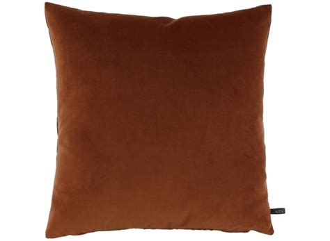 Claudi Kussen Scott Wilhelmina Designs