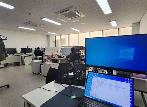 라이브몰로 메타버스 기획uiux 채용 공고 원티드