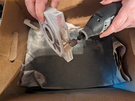 Update I Dremeled The Lian Li Lcd Fan To Fit The 120 Space Its Bigger Than 120 Fyi R Lianli