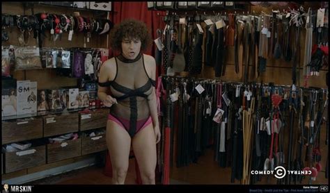 Battle Of The Babes Alia Shawkat Vs Ilana Glazer