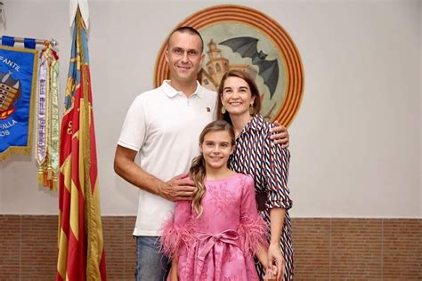 Marina García Arribas i María Estela Arlandis falleres majors de