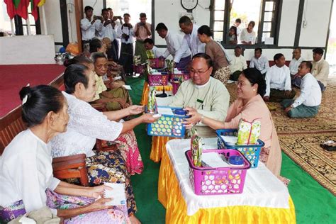 ဘုတ်ပြင်းမြို့နယ်တွင် မြန်မာနှစ်ဆန်းတစ်ရက်နေ့ နှစ်ဦးဆွမ်းအလှူနှင့်သက်ကြီးပူဇော်ပွဲ အခမ်းအနားကျင